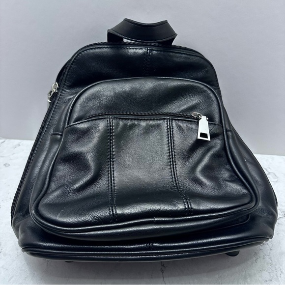Wilsons Leather | Bags | Vintage Wilsons Leather Black Mini Backpack ...